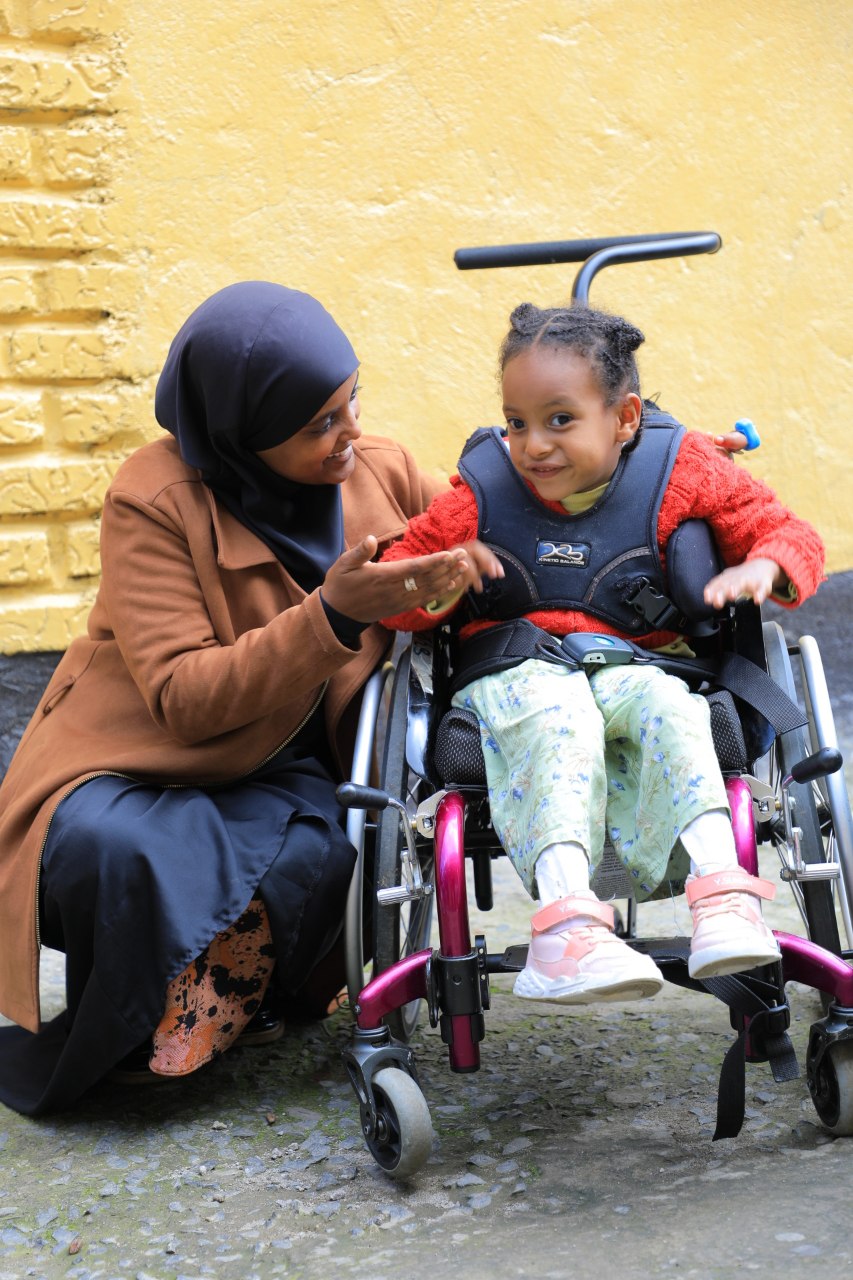 Eznet Helping Children with Disabilities and Their Parents